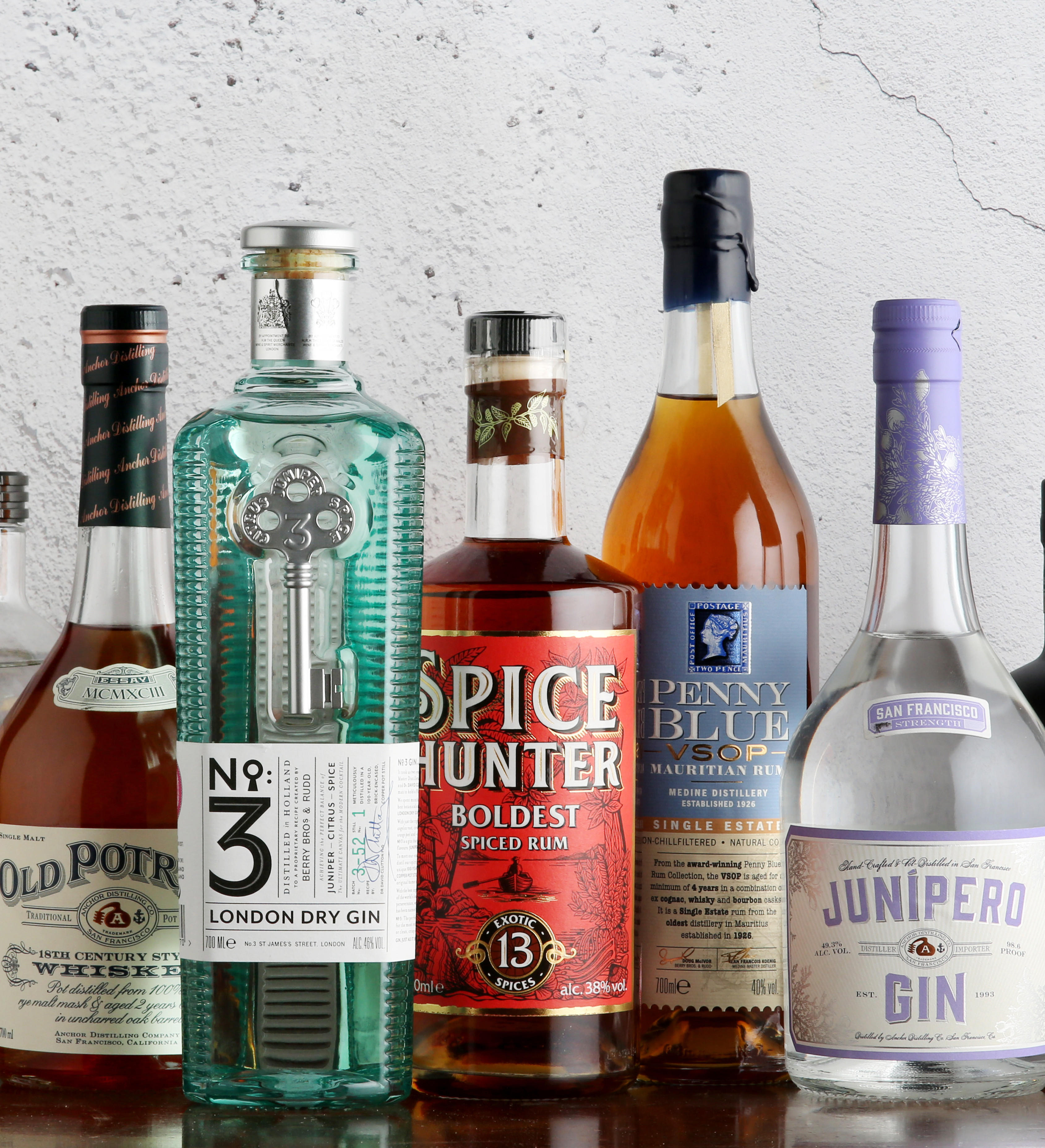 Berry Bros. & Rudd Classic Pink Grapefruit & Rosemary Distilled Gin (40%)